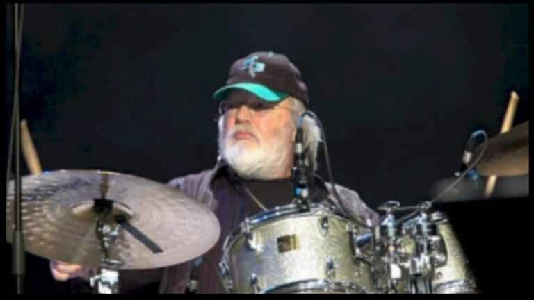 Ronnie Tutt, Drummer For Elvis Presley Dead At 83